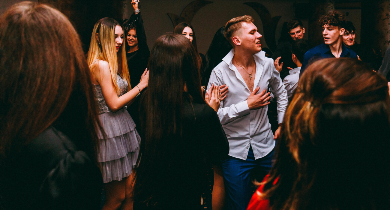 How To Be An Unpredictable Man That Women Can’t Resist